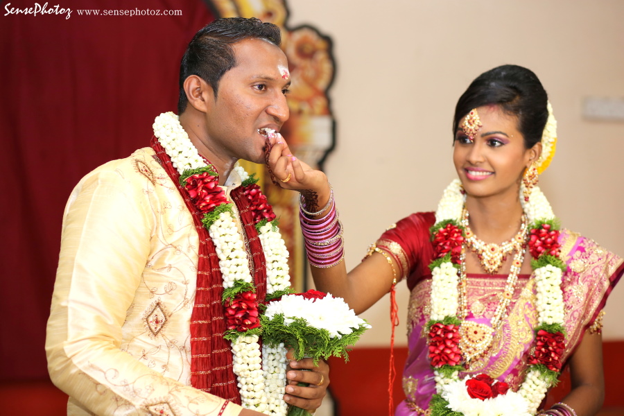 YogesWaran & Shangari Sivabalan Engagament » SensePhotoz