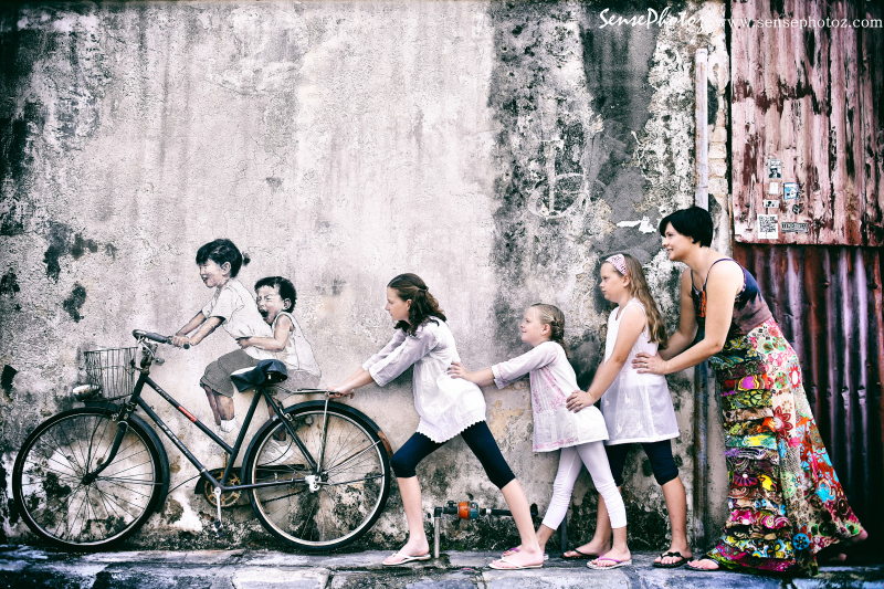 Allison Smith Family Street Portrait » SensePhotoz
